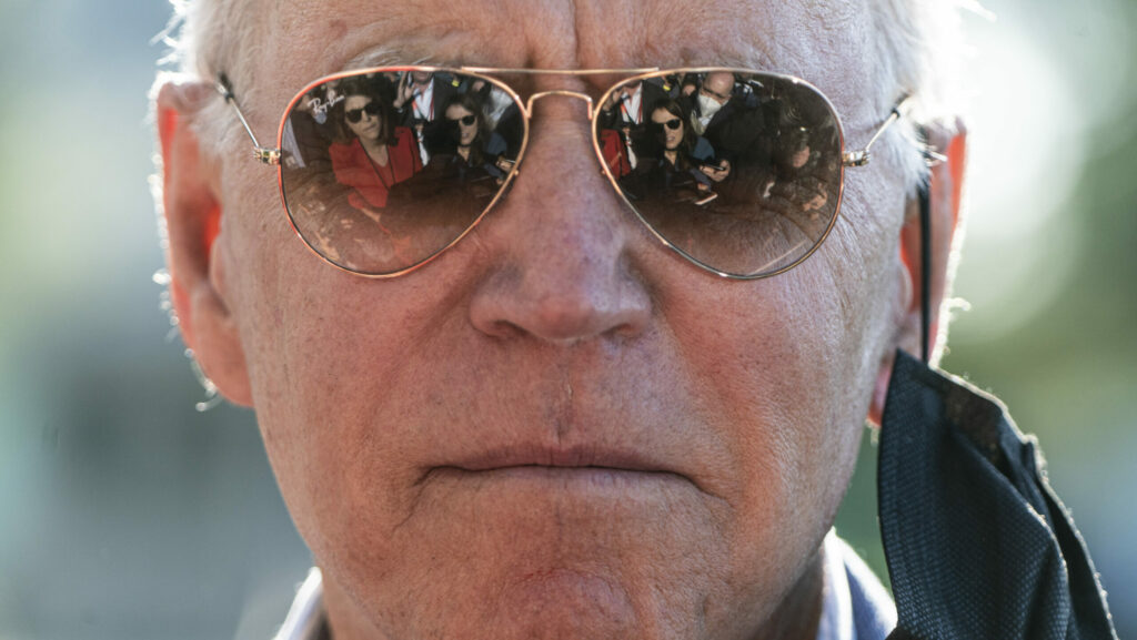 Sasha Issenberg on Disinformation in 2024 - Puck