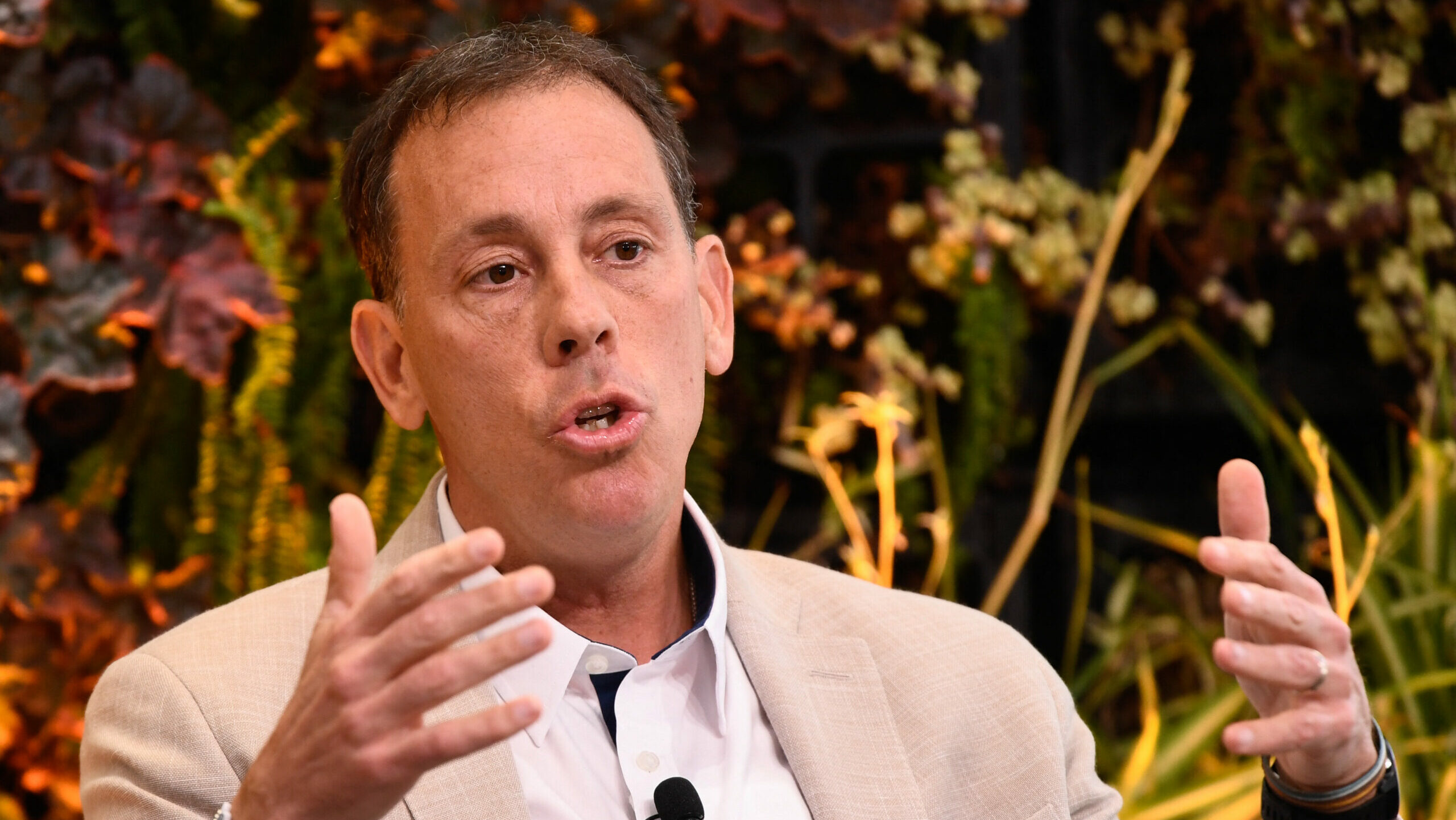 The Gospel of Jim VandeHei - Puck